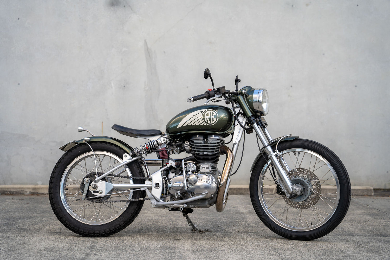 Custom Royal Enfield Classic 500 – Purpose Built Moto