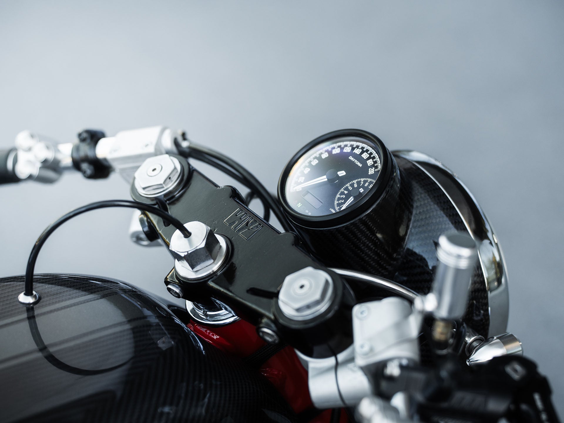 How to set up cafe racer bars