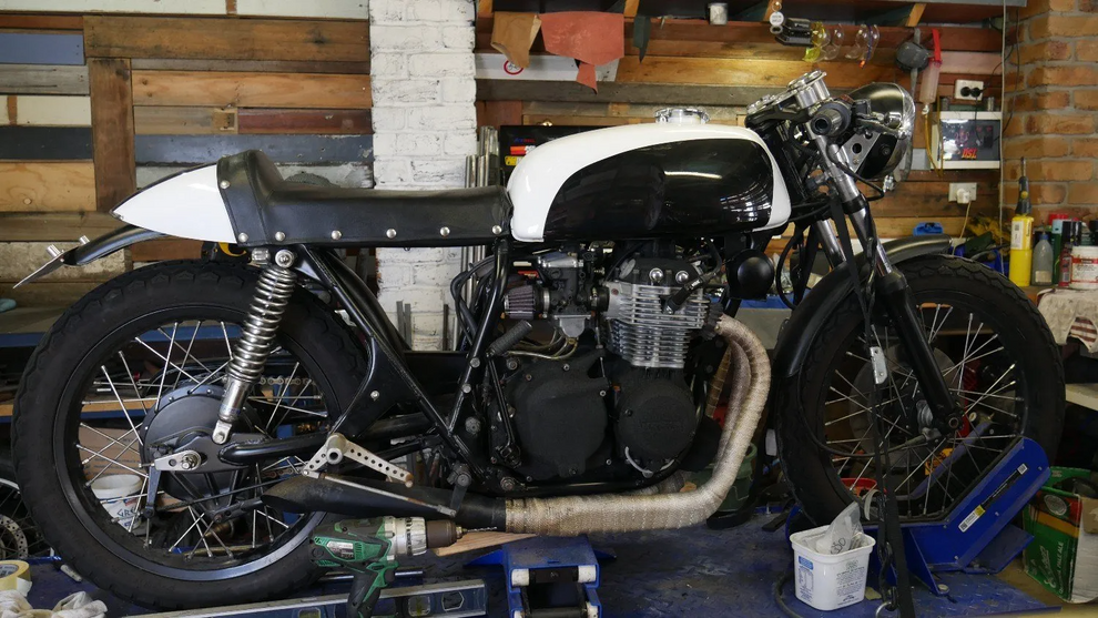 Honda CB350 Four Brat Racer – Purpose Built Moto