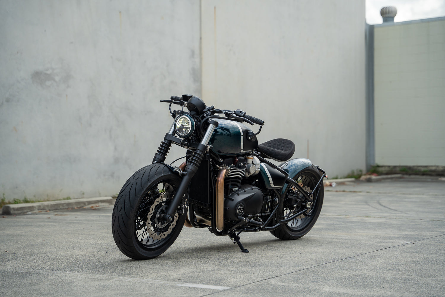 Triumph Wide Wheel Bobber - Gallery