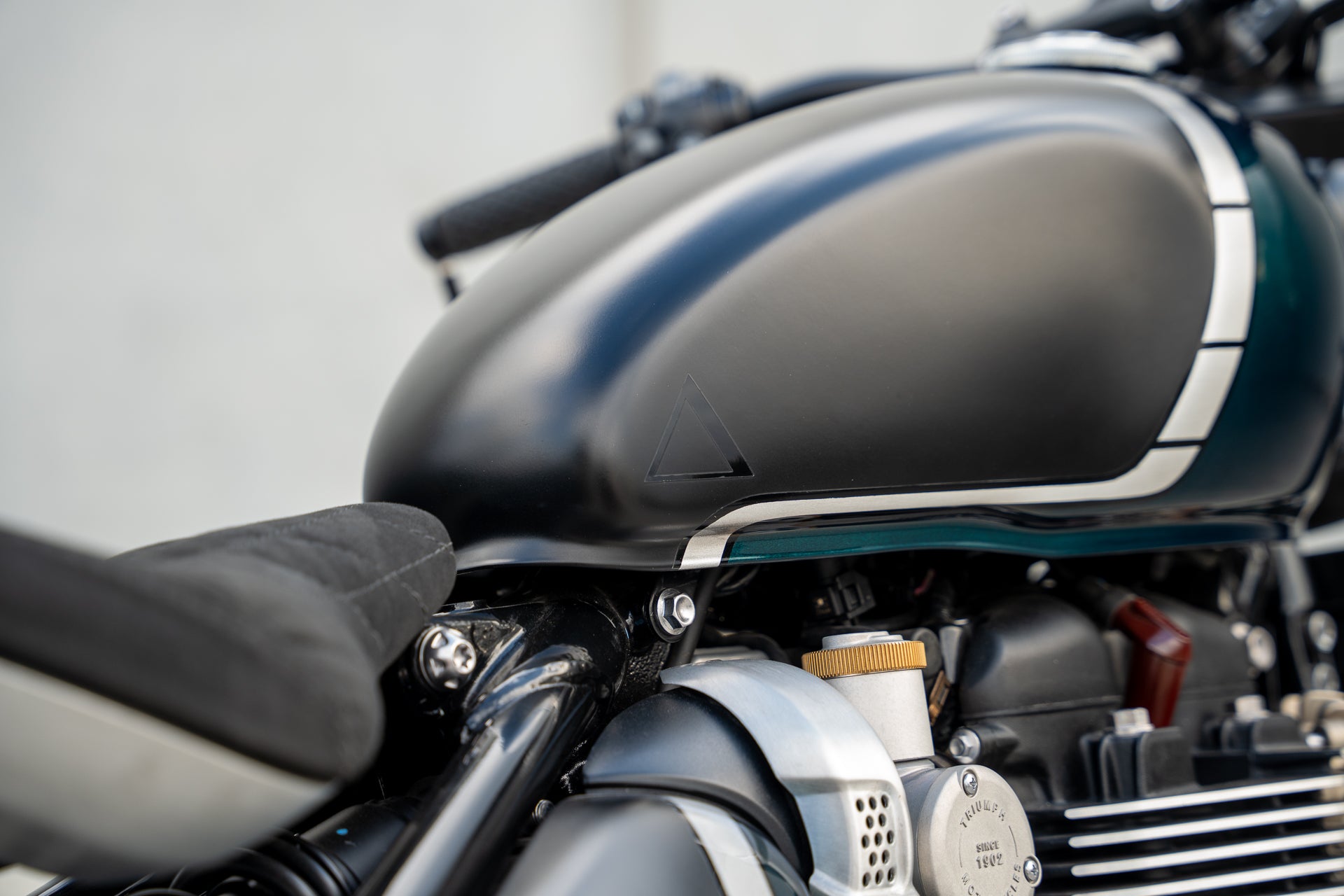2022 Triumph Custom Wide Wheel Bobber
