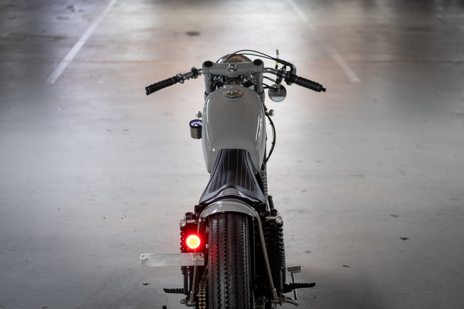 Custom Yamaha SR400 Bobber