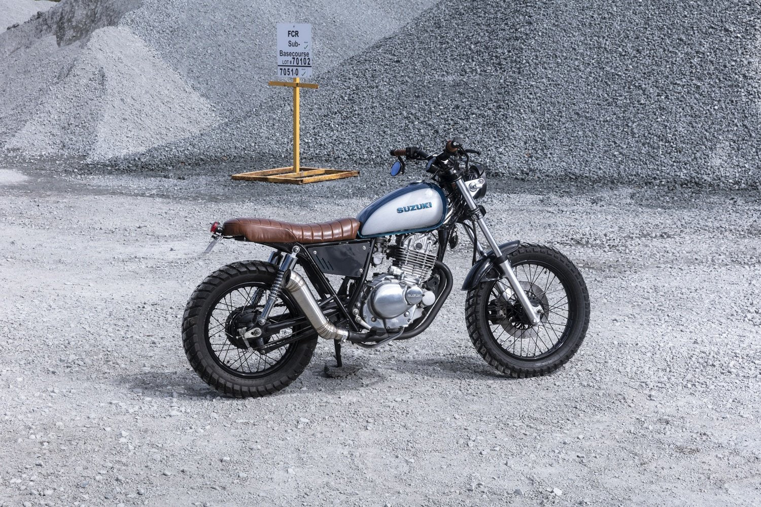 Suzuki GN250 Scrambler V2