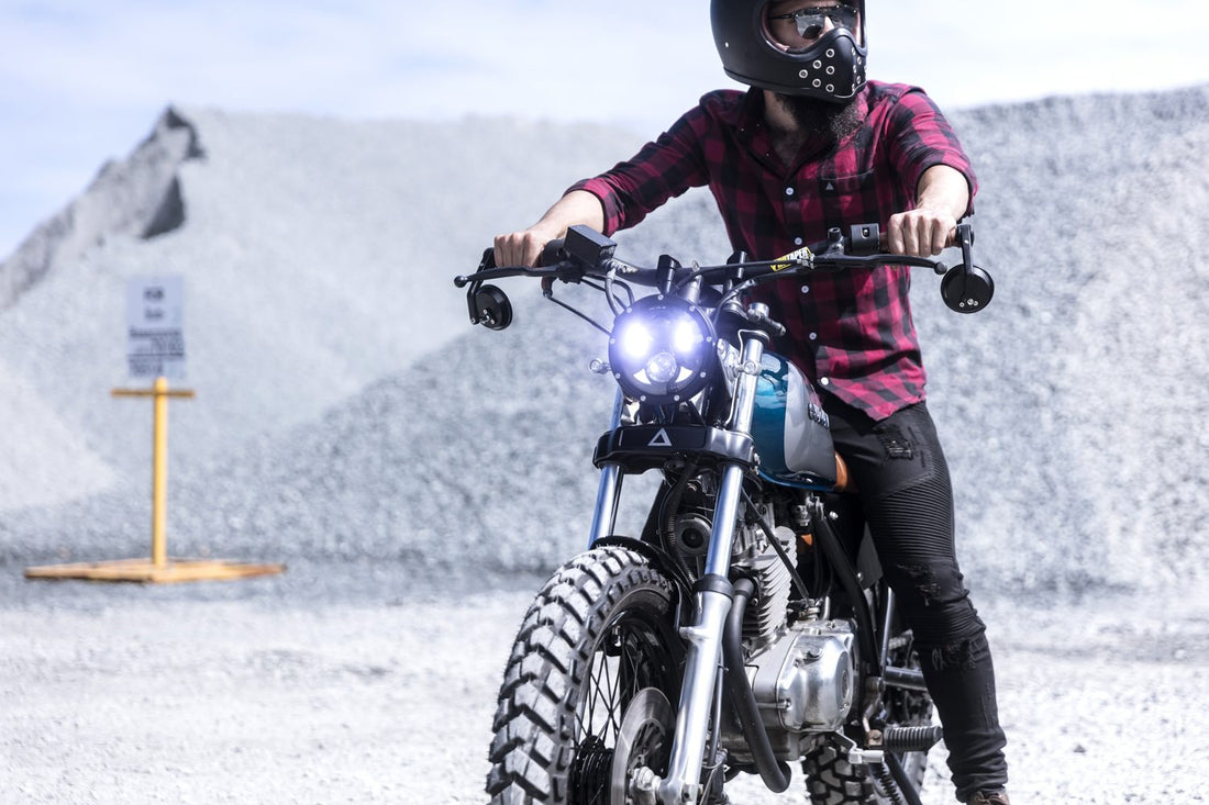 Suzuki GN250 Scrambler V2