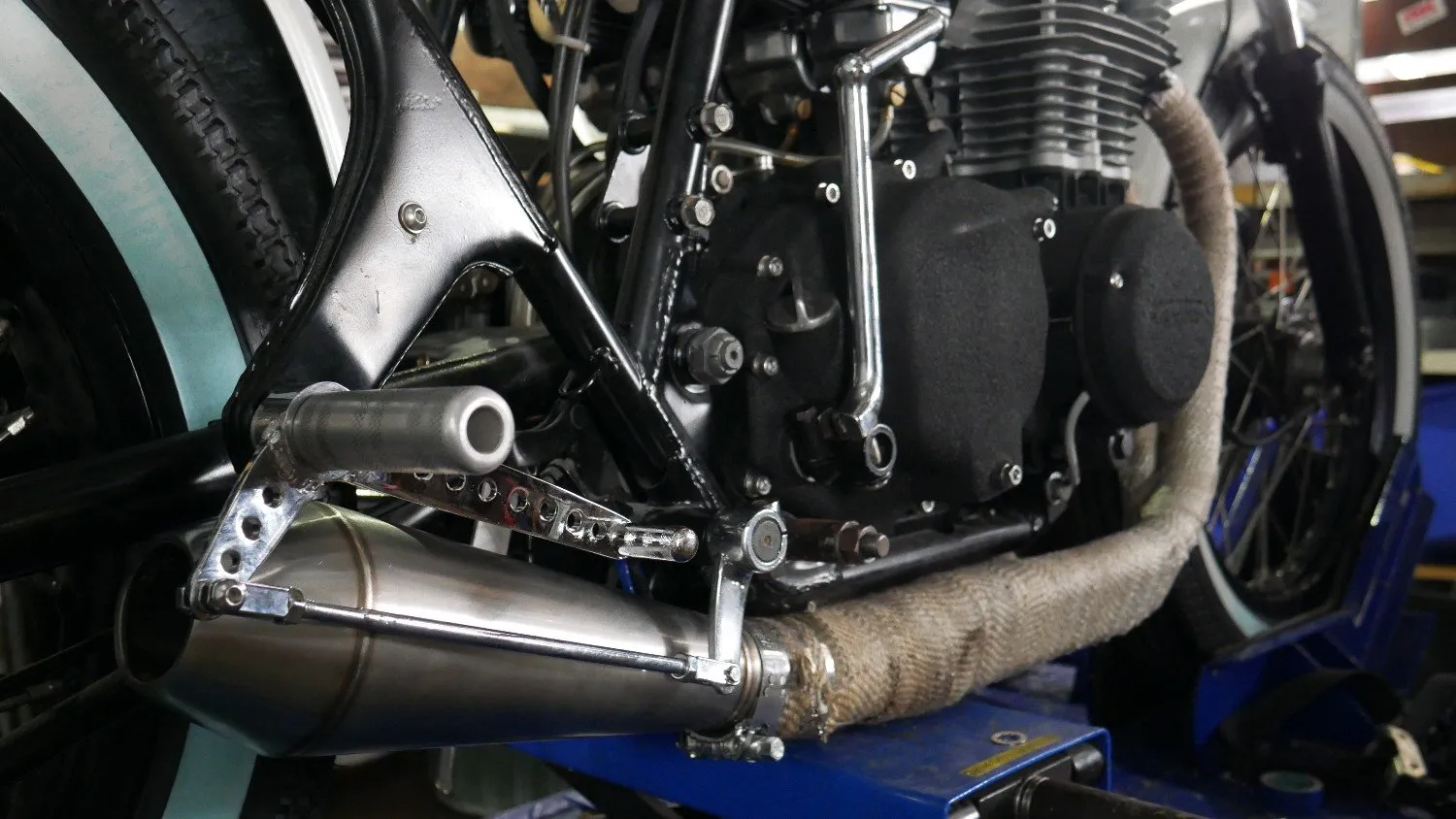 Honda CB350 Four Brat Racer – Purpose Built Moto