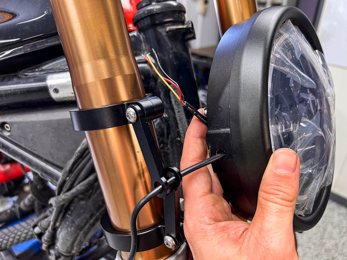 Headlight Mounting Kit Installation