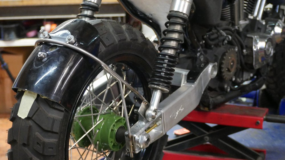 Cafe Racer swingarm mount license plate bracket