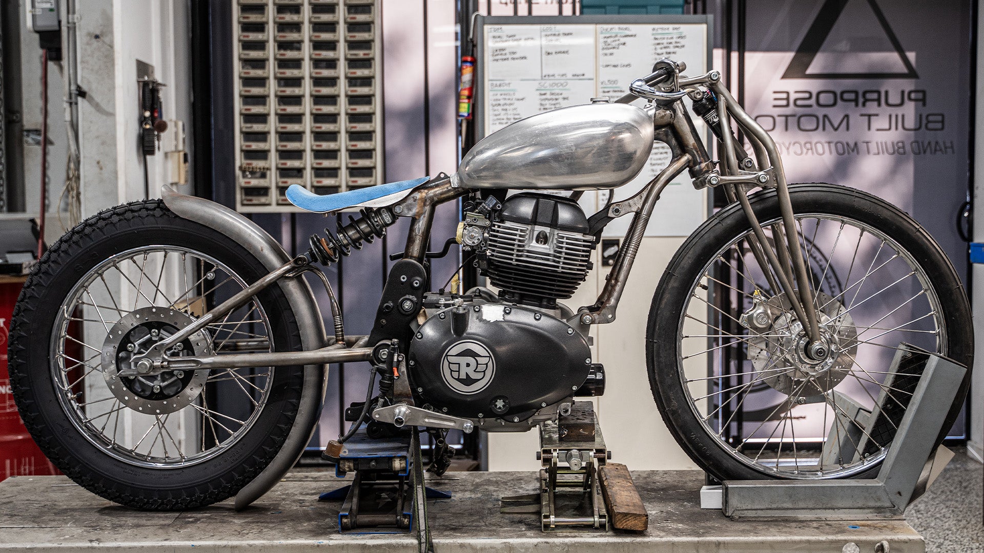 Royal Enfield Super Meteor 650 Custom Project Delta