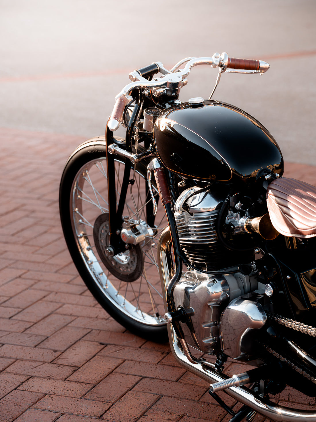 Royal Enfield Super Meteor 650 Custom Project Delta