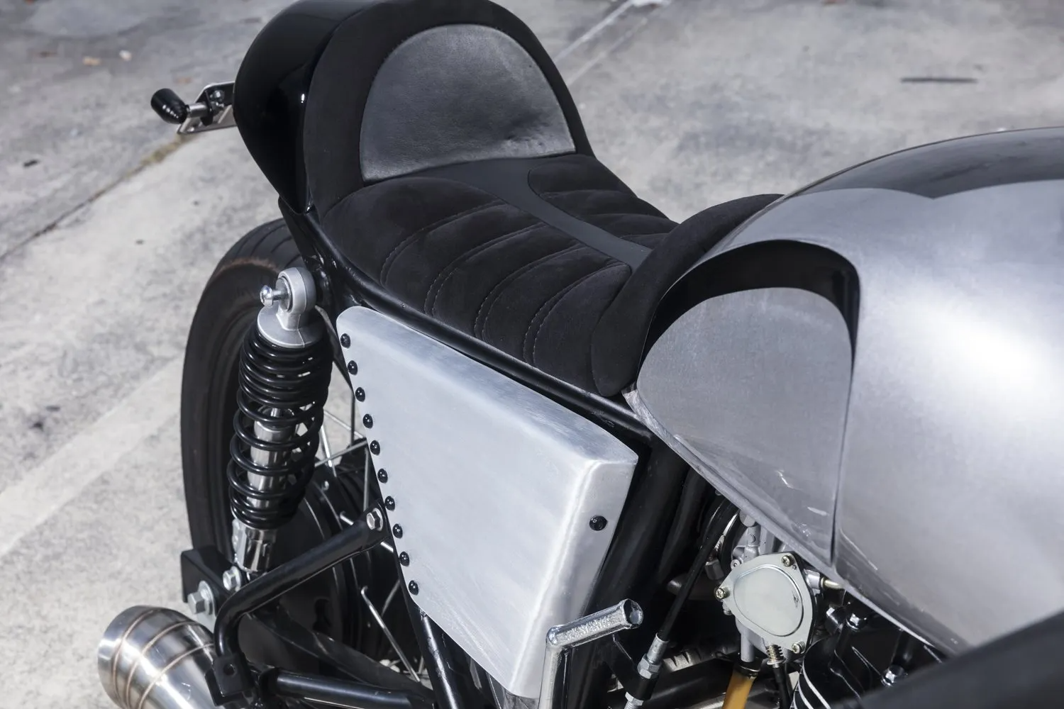 Straight Street: Sol Invictus Nemesis 400 Cafe Racer