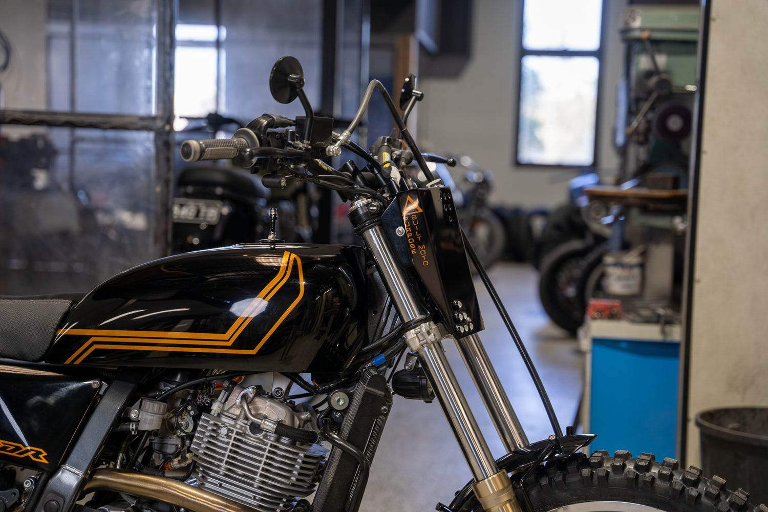 Suzuki DR650 Scrambler + Street Tracker