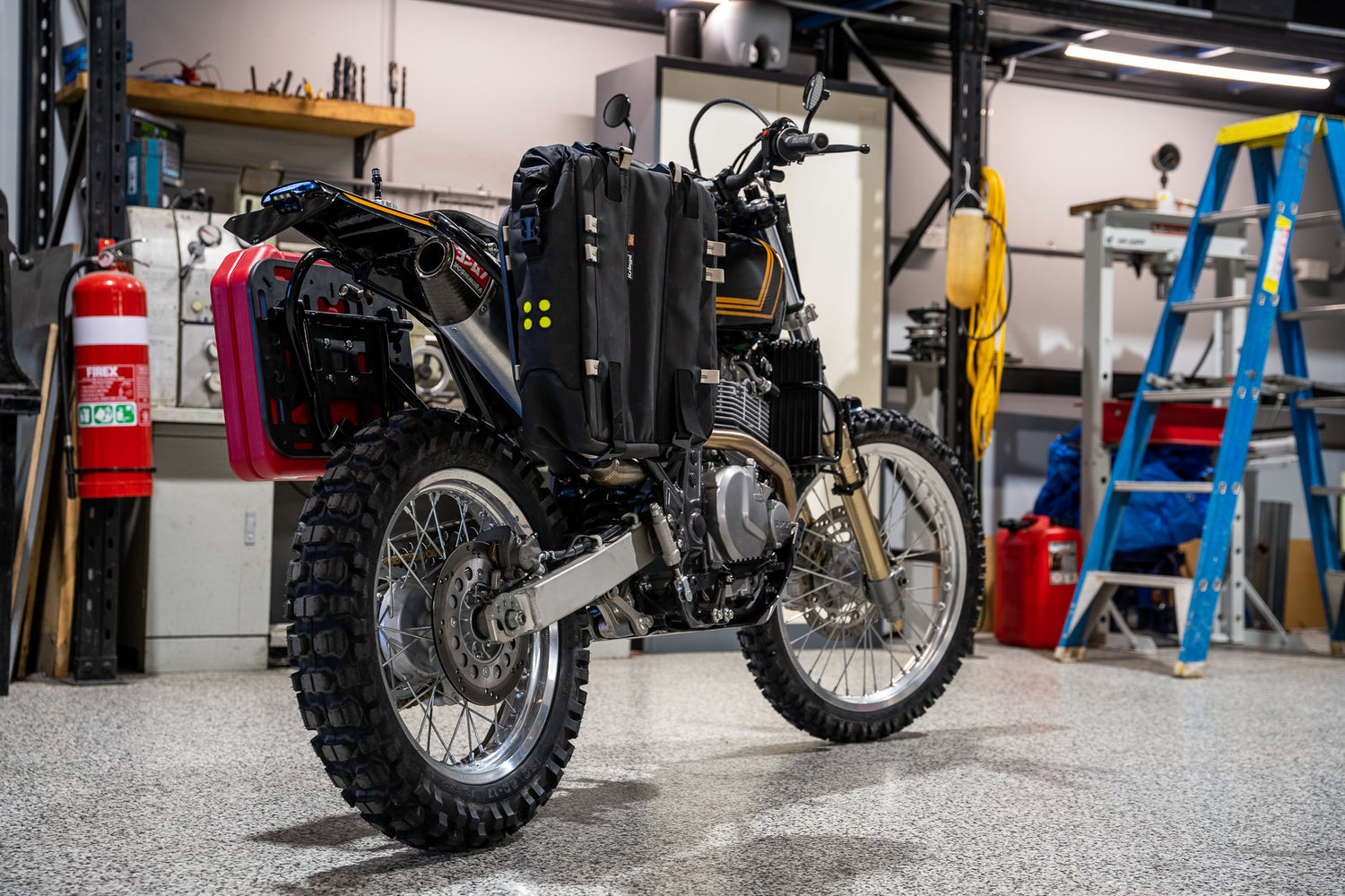 DR650 Suzuki Scrambler and Street Tracker – Purpose Built Moto