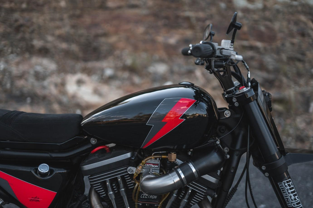 How To Tank Swap On a Café Racer