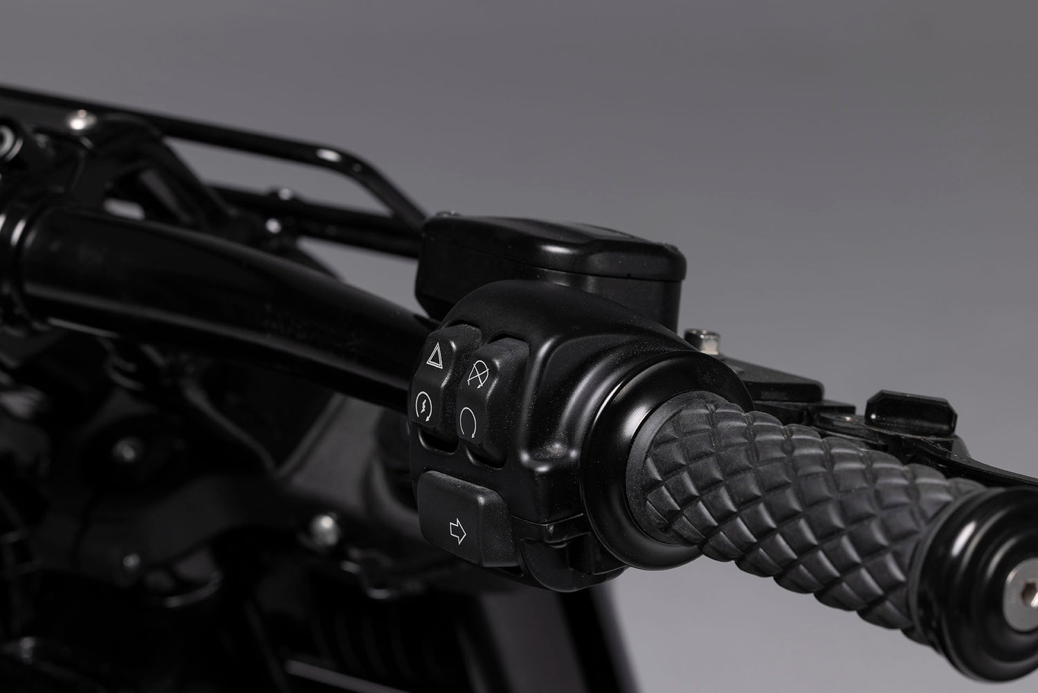 How to set up cafe racer bars