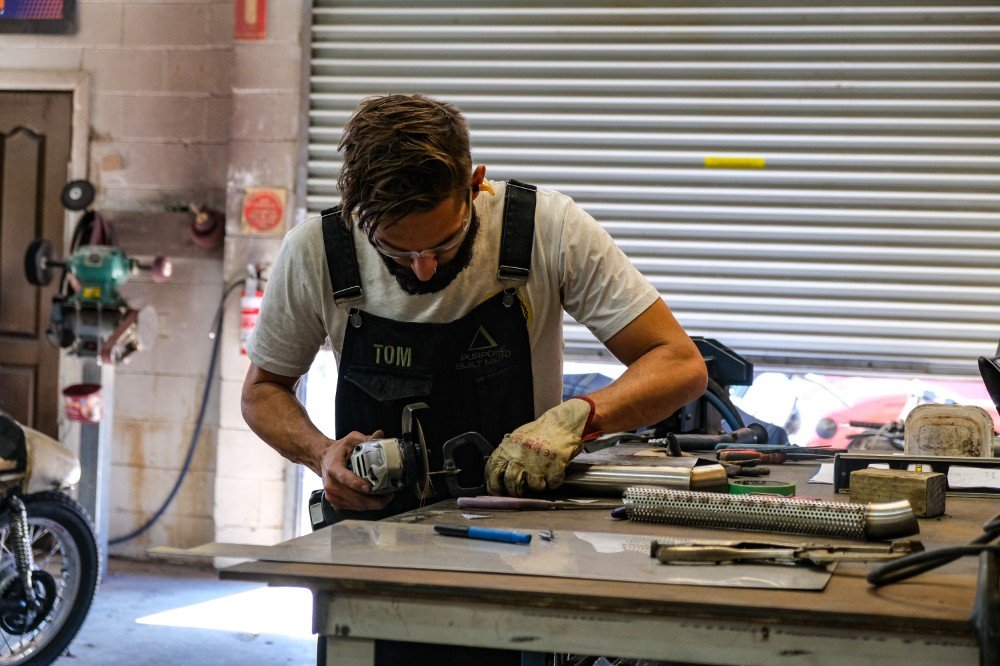 Husqvarna Vitpilen 401 Tracker Build EP. 2