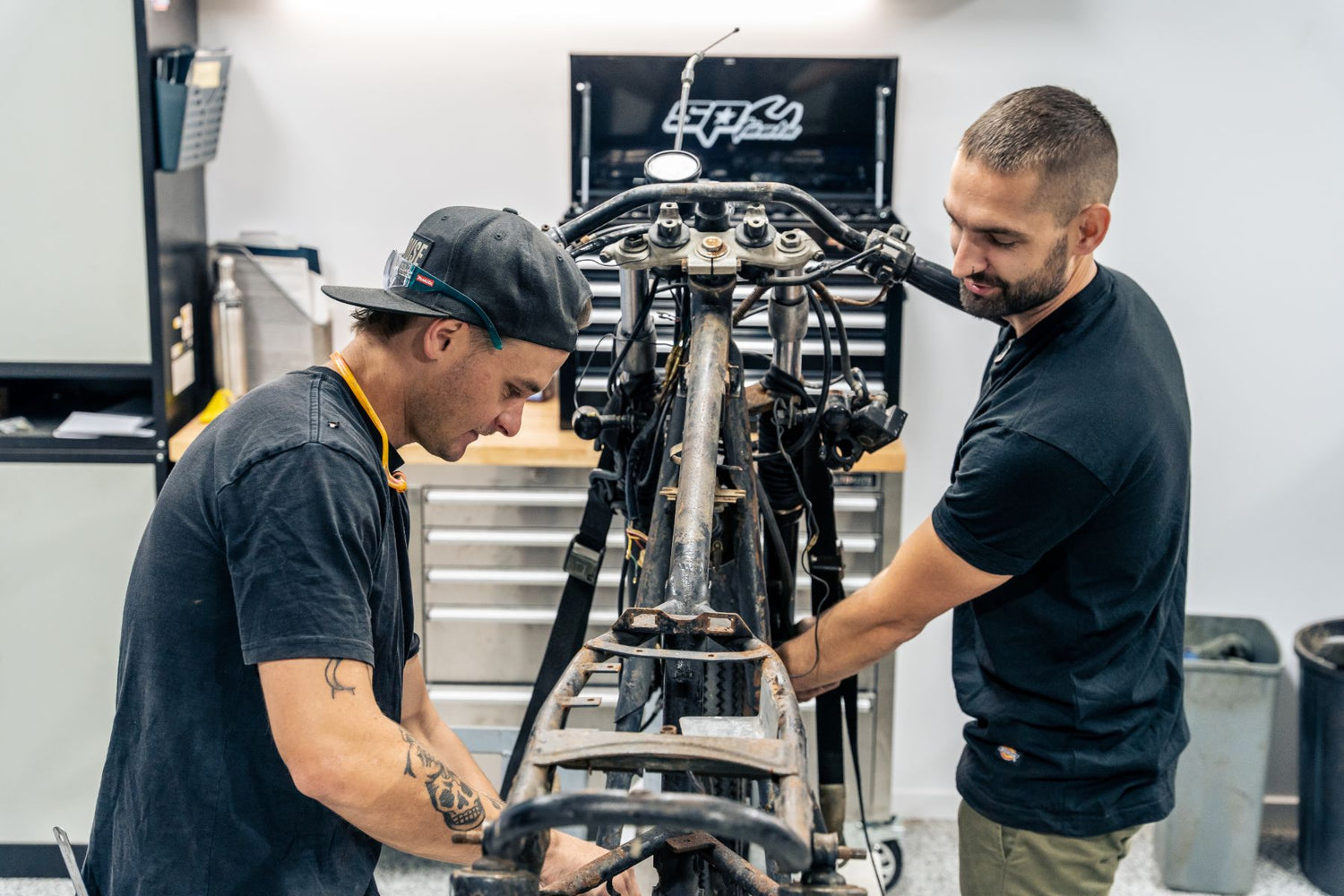The Chopper Build: Hard Work, Fast Bikes, Good Times EP. 2