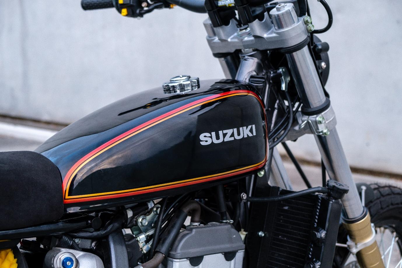 How To Tank Swap On a Café Racer